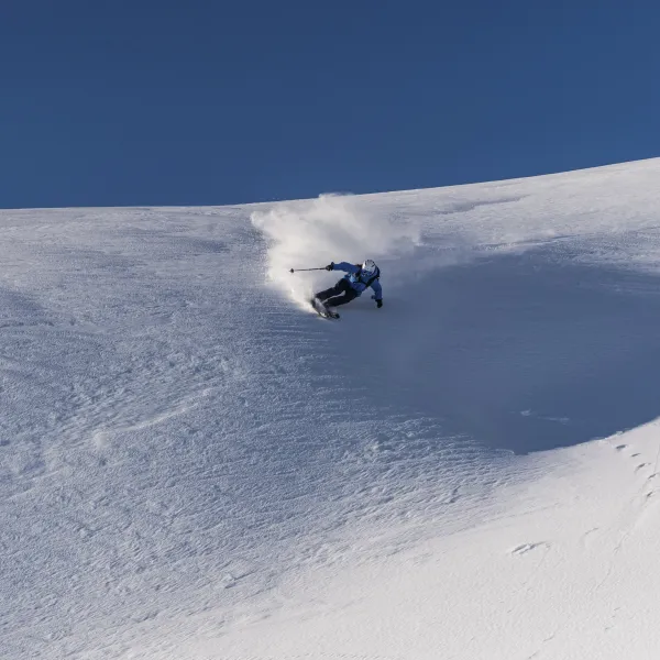 Ski Clothes For Rent (Men’s & Women’s Jackets & Pants) | GORE-TEX Brand