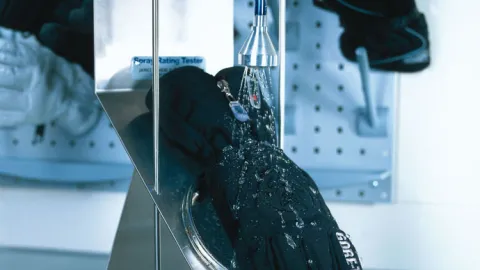 Testing GORE-TEX Gloves | GORE-TEX Brand